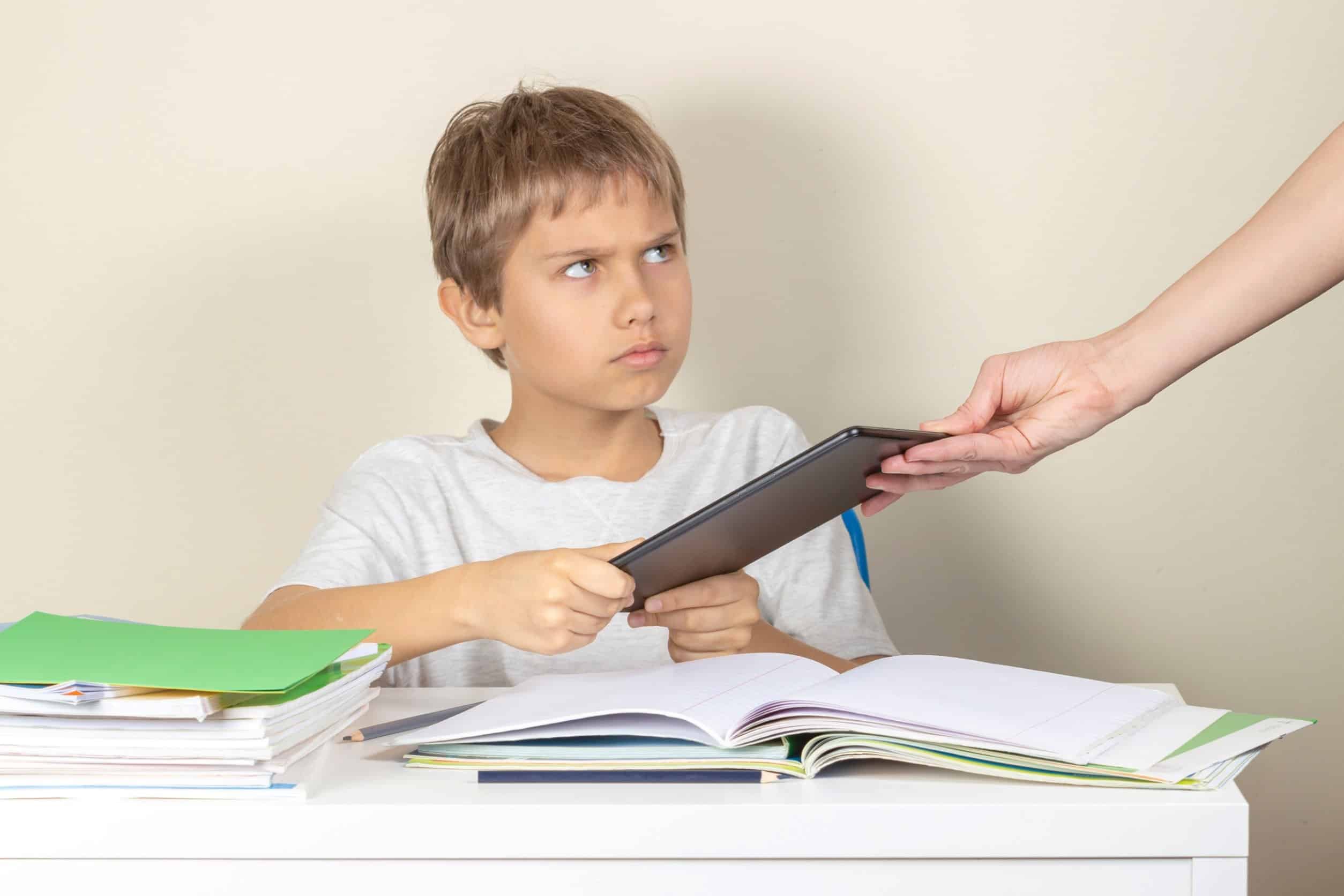 4 Year Old Behavior Getting Worse (When To Be Concerned)